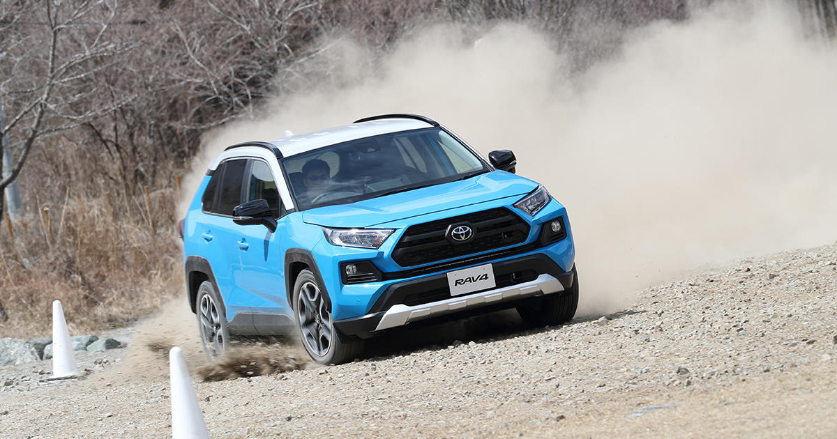 90年代の大ヒットSUV「トヨタ RAV4」が最新モデルで見せた完全 90年代の大ヒットSUV「トヨタ RAV4」が最新モデルで見せた完全